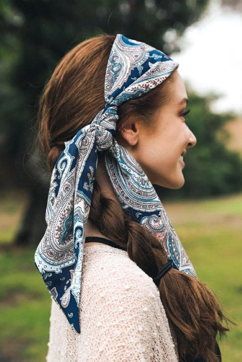 Shades of Navy Scarf – Flippie Hippie